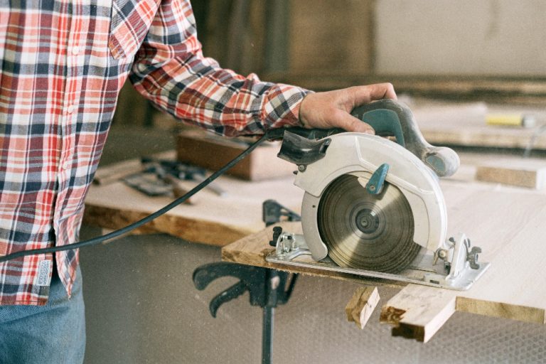 Different Types of Woodworking Saws - WoodCritique
